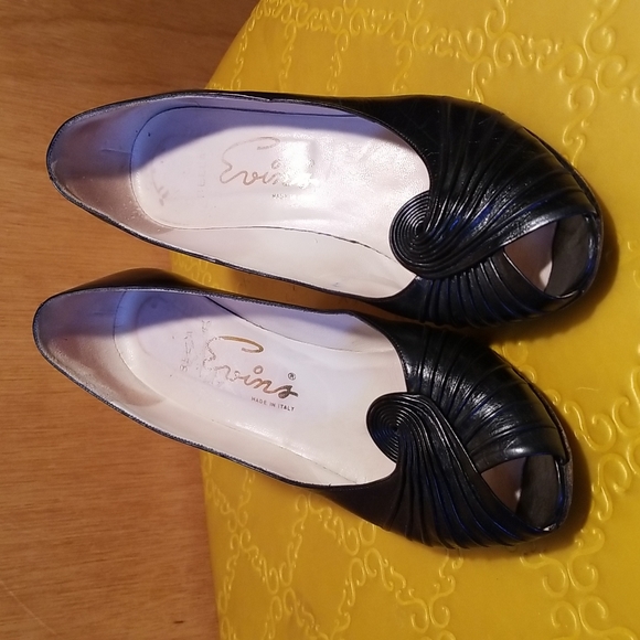 Evins | Shoes | Vintage Evins 5s Pumps Black Swirl 8 | Poshmark